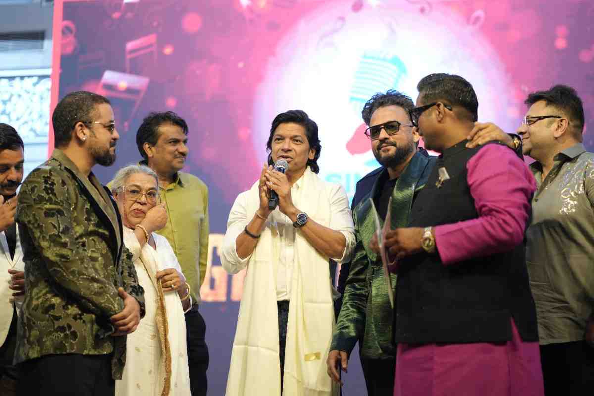 Singing Heroes