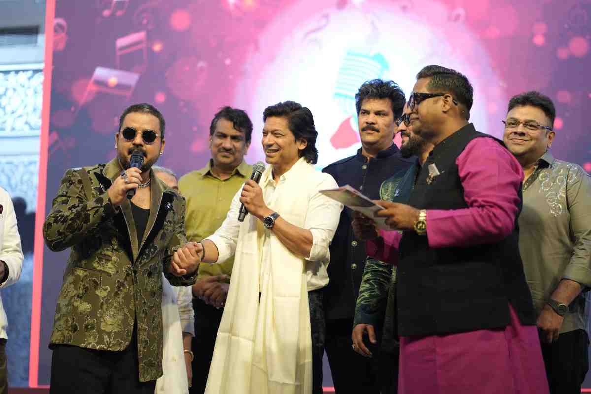 Singing Heroes